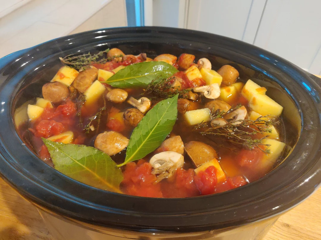 Beef & vegetable stew is on! | Scrolller