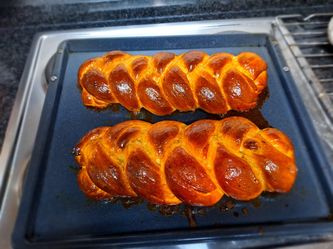 First challah bread | Scrolller