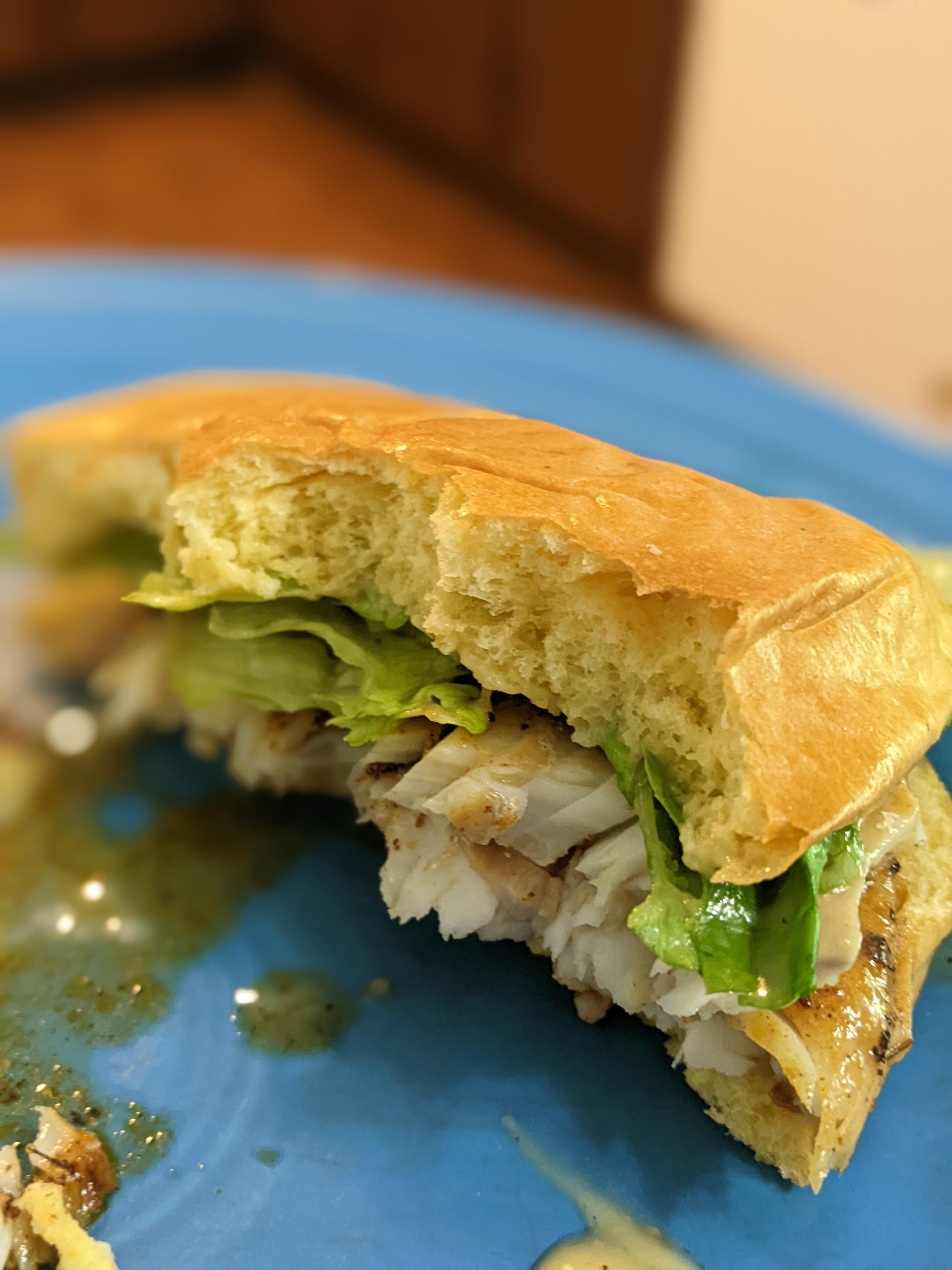 Sauger sammich, anyone? | Scrolller