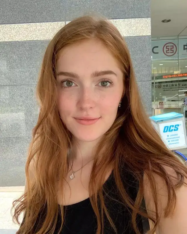 Jia Lissa | Scrolller