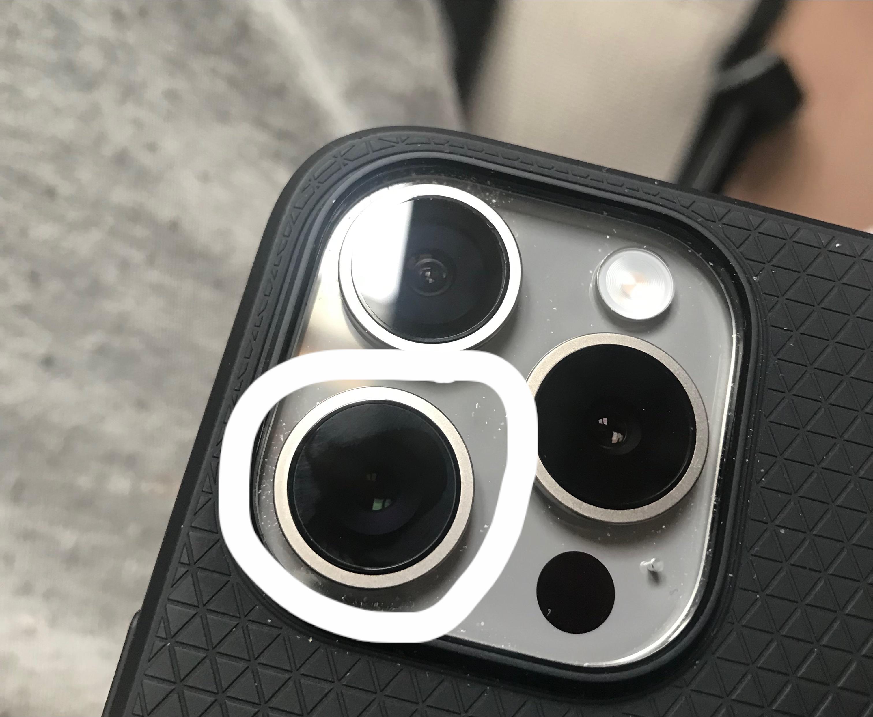 Brand new 15 Pro lens smudge issue | Scrolller