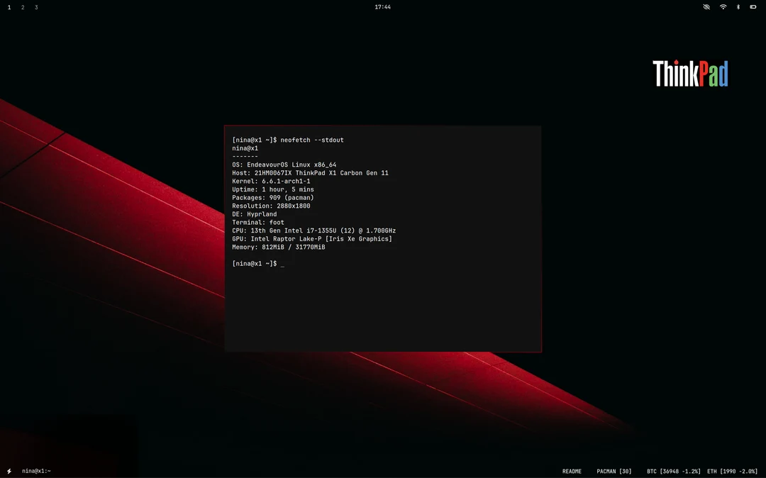 [Hyprland] Black rice for OLED screen with red faded borders | Scrolller