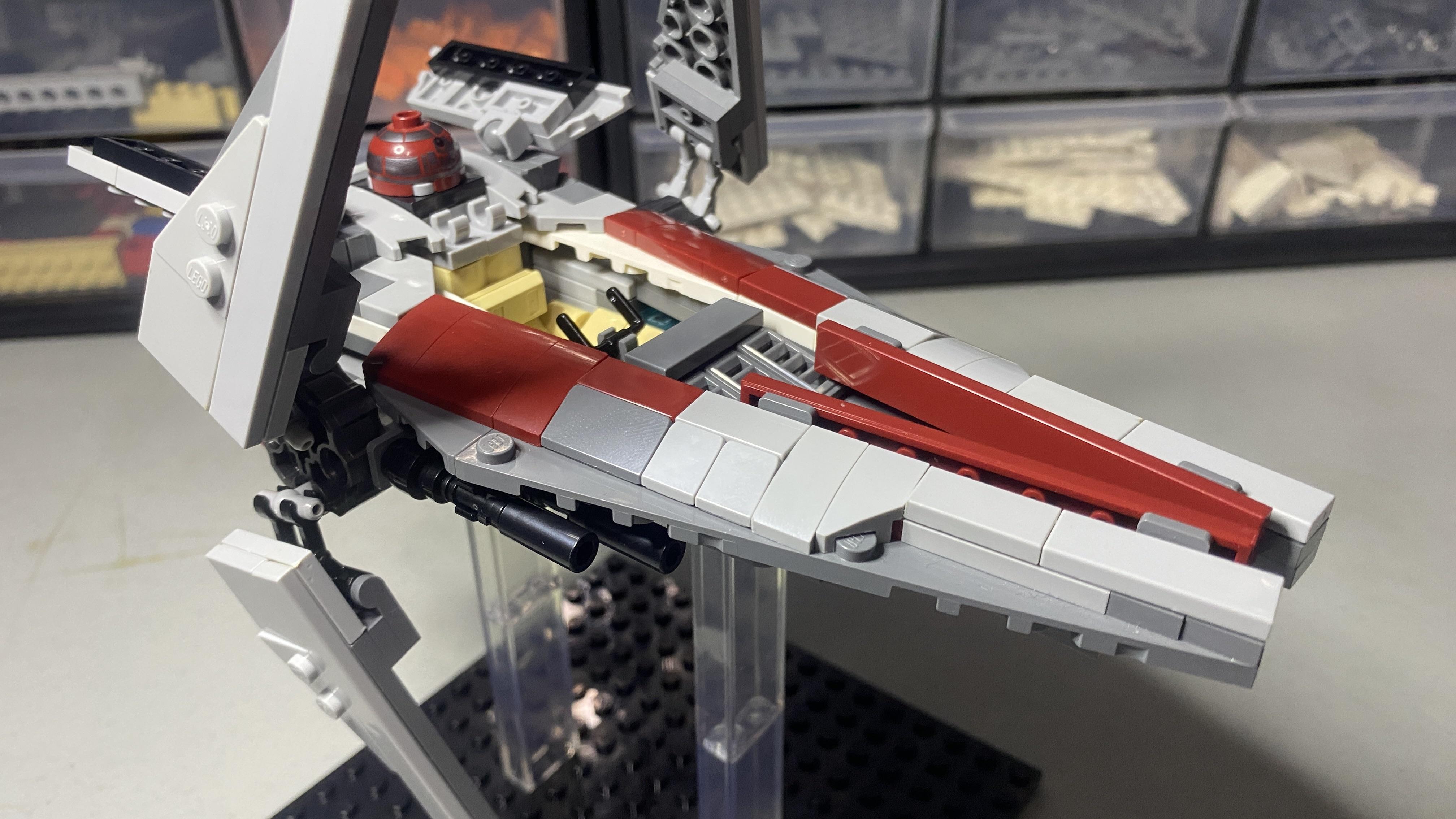 Alpha-3 Nimbus-class V-Wing Starfighter MiniFig Scale MOC | Scrolller