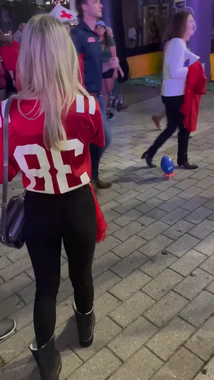 HMC while I kick some innocent lady passing by | Scrolller