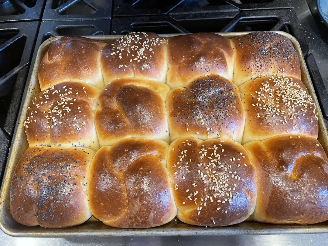 Challah/Hokkaido Roll Hybrid with Sesame & Poppy Seeds | Scrolller