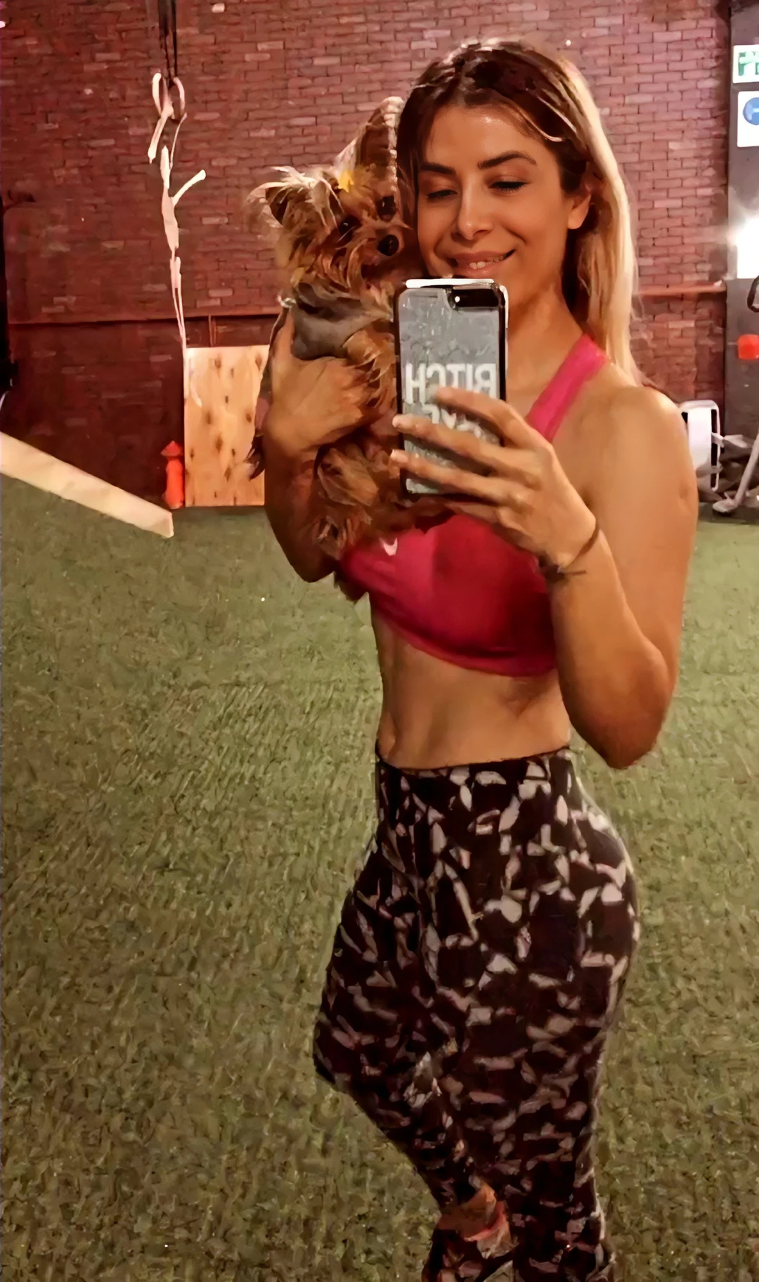 Cutie gym partner | Scrolller