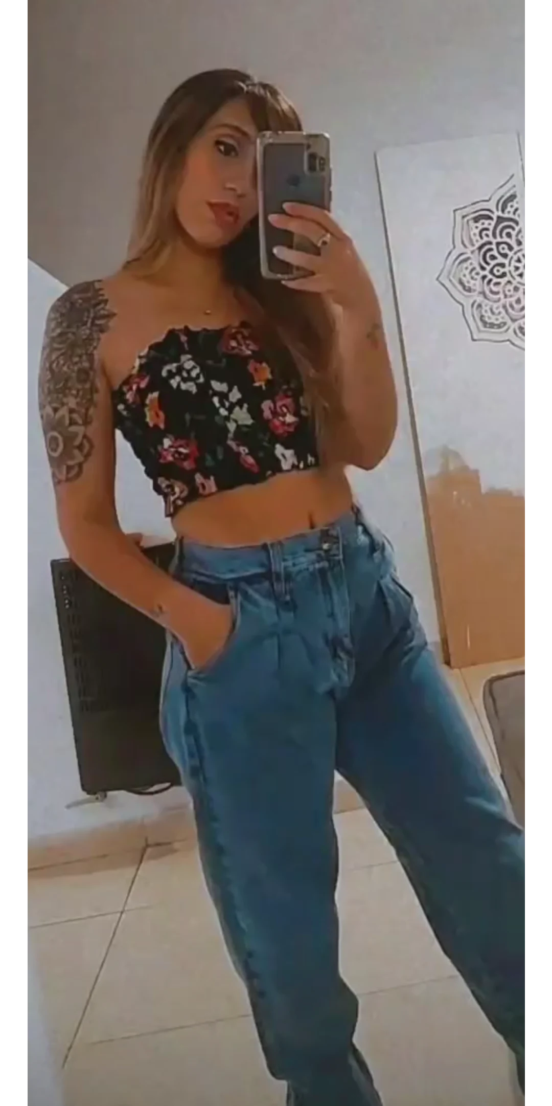 I love the colors | Scrolller