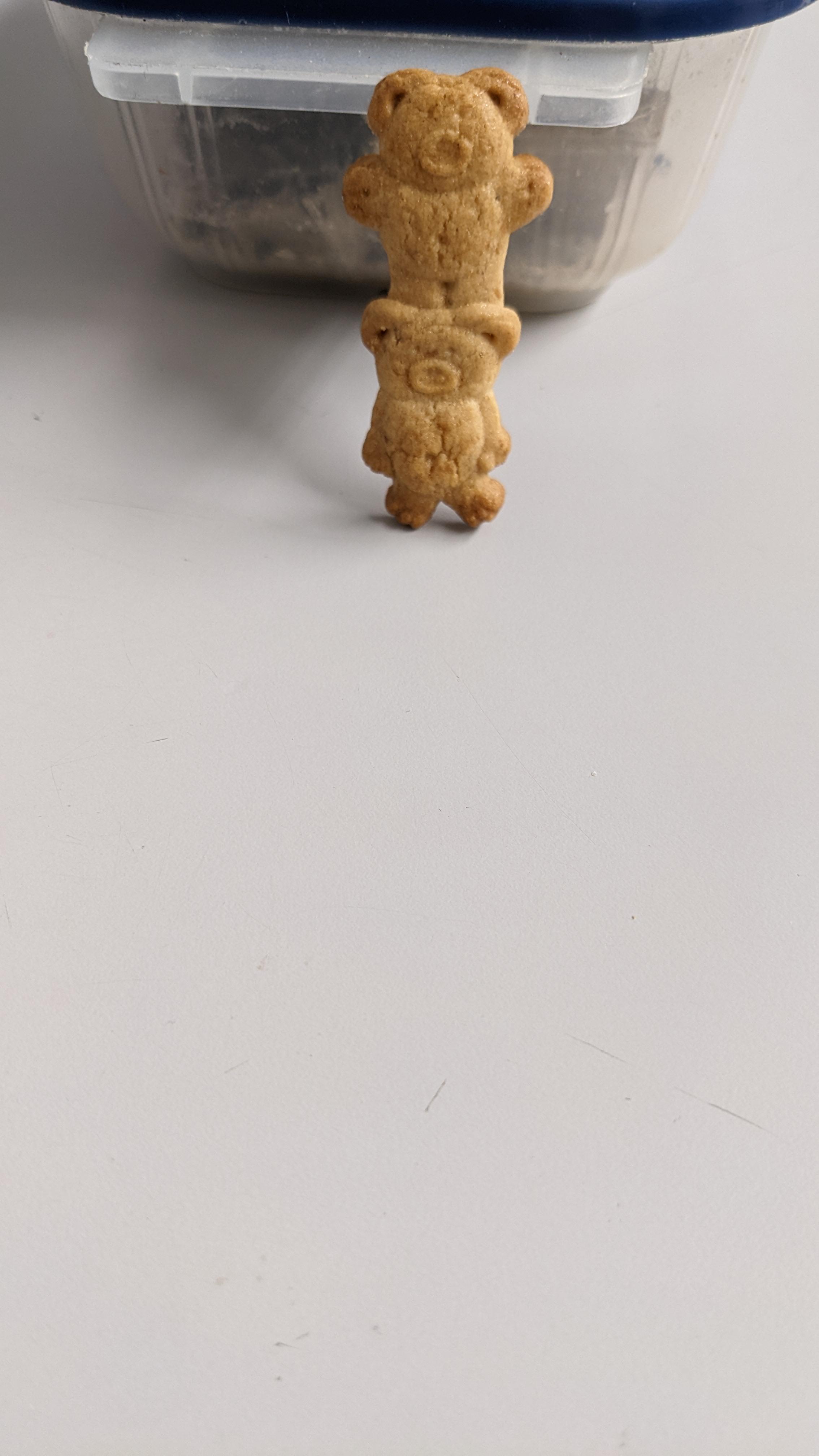 These Teddy Grahams were stuck together like they are doing acrobatics. | Scrolller