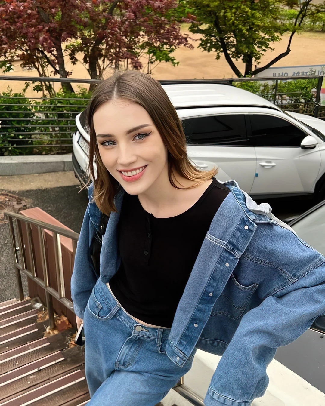 Mary Amber | Scrolller