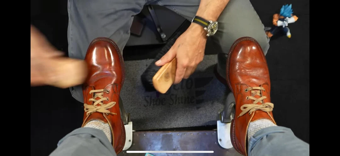 Can anyone identify this boot? | Scrolller