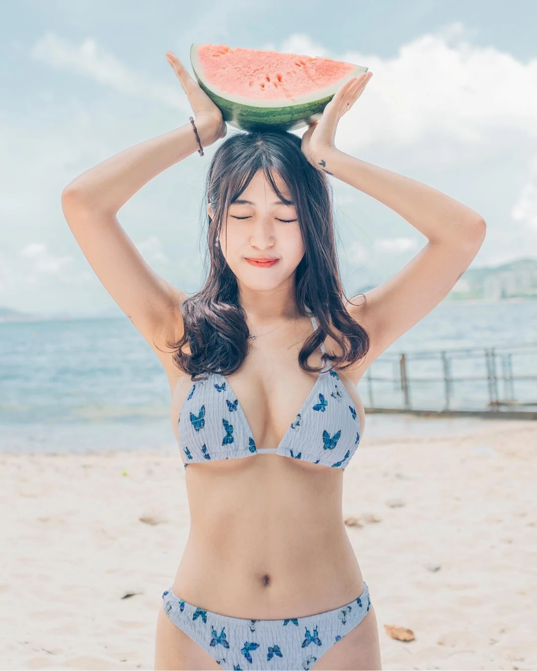 Watermelon girl | Scrolller