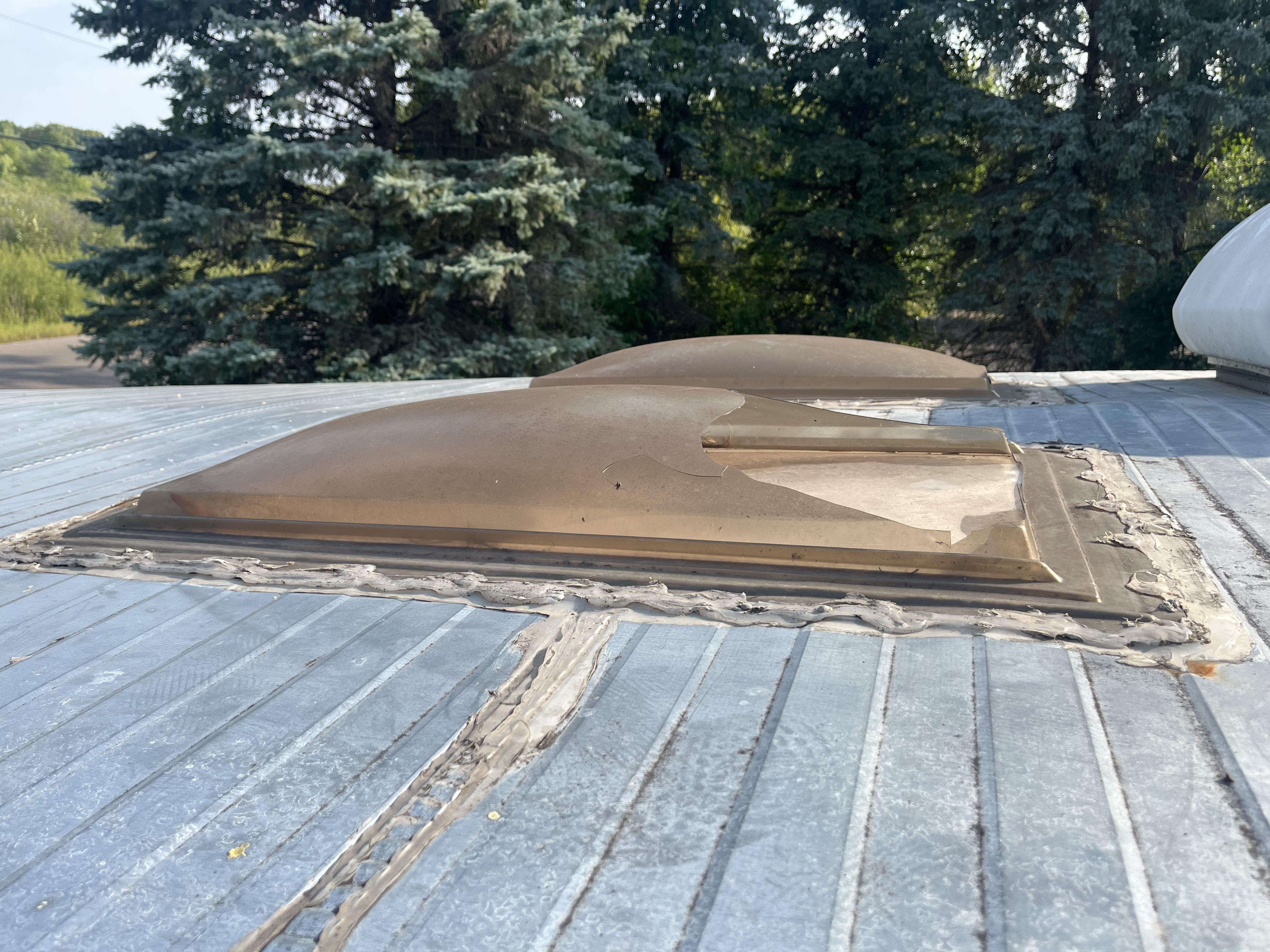 Anyone ever replaced an Ice Castle skylight? | Scrolller