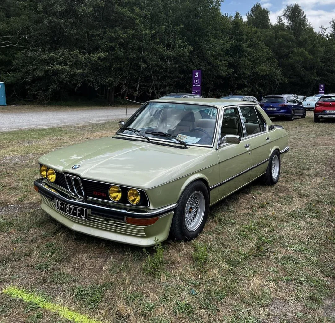 90’s E30 | Scrolller