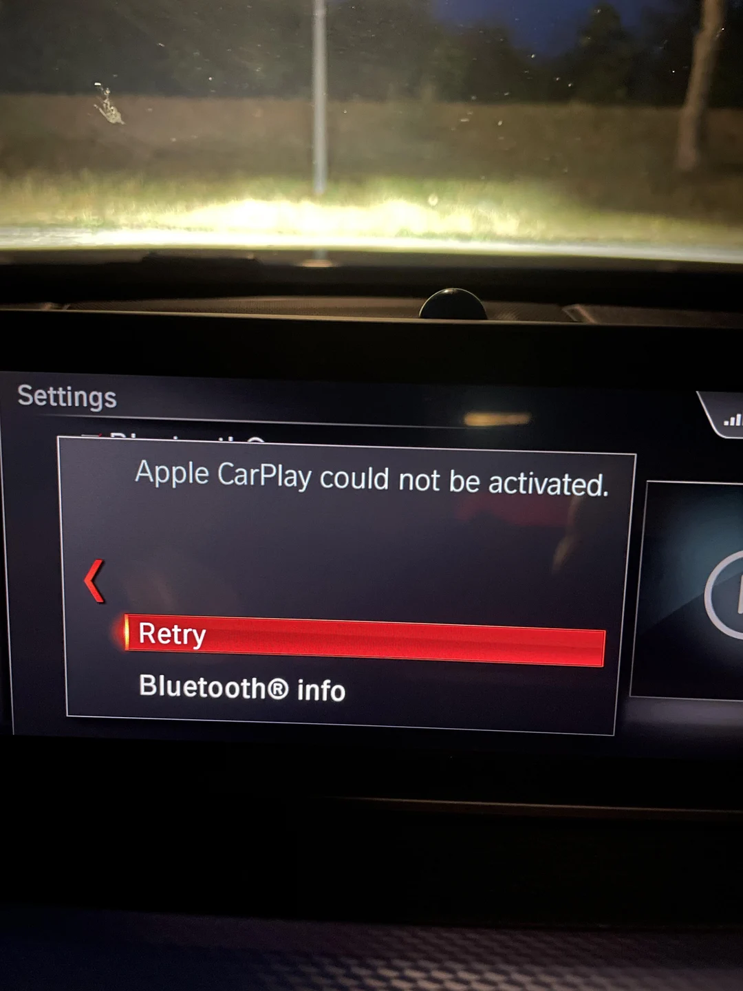 Apple CarPlay wont connect. | Scrolller