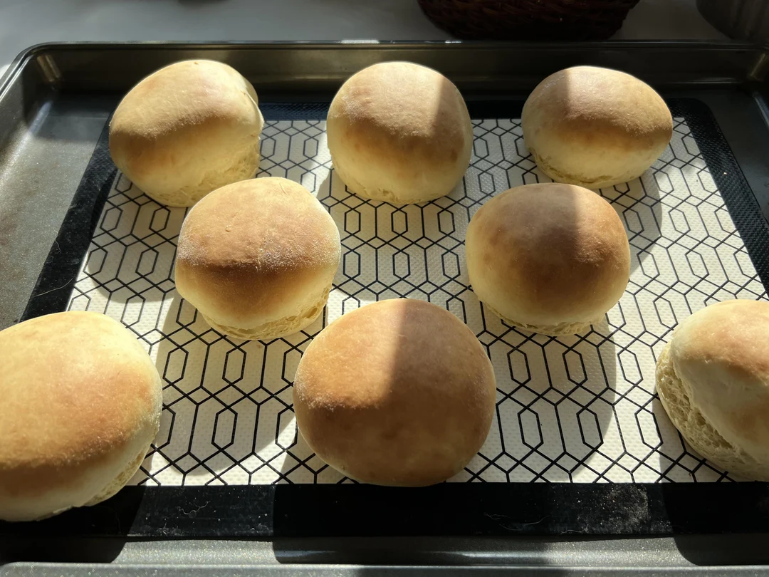 My first attempt at hamburger buns! 🤩 | Scrolller