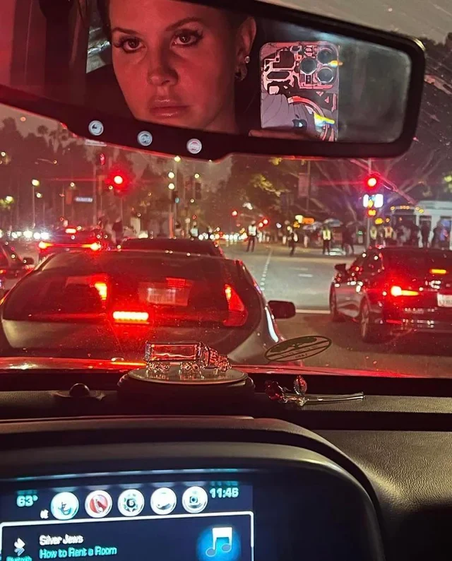 Can yo identify this exact phone? | Scrolller