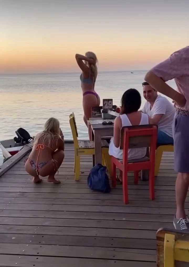 Dinner with a view | Scrolller