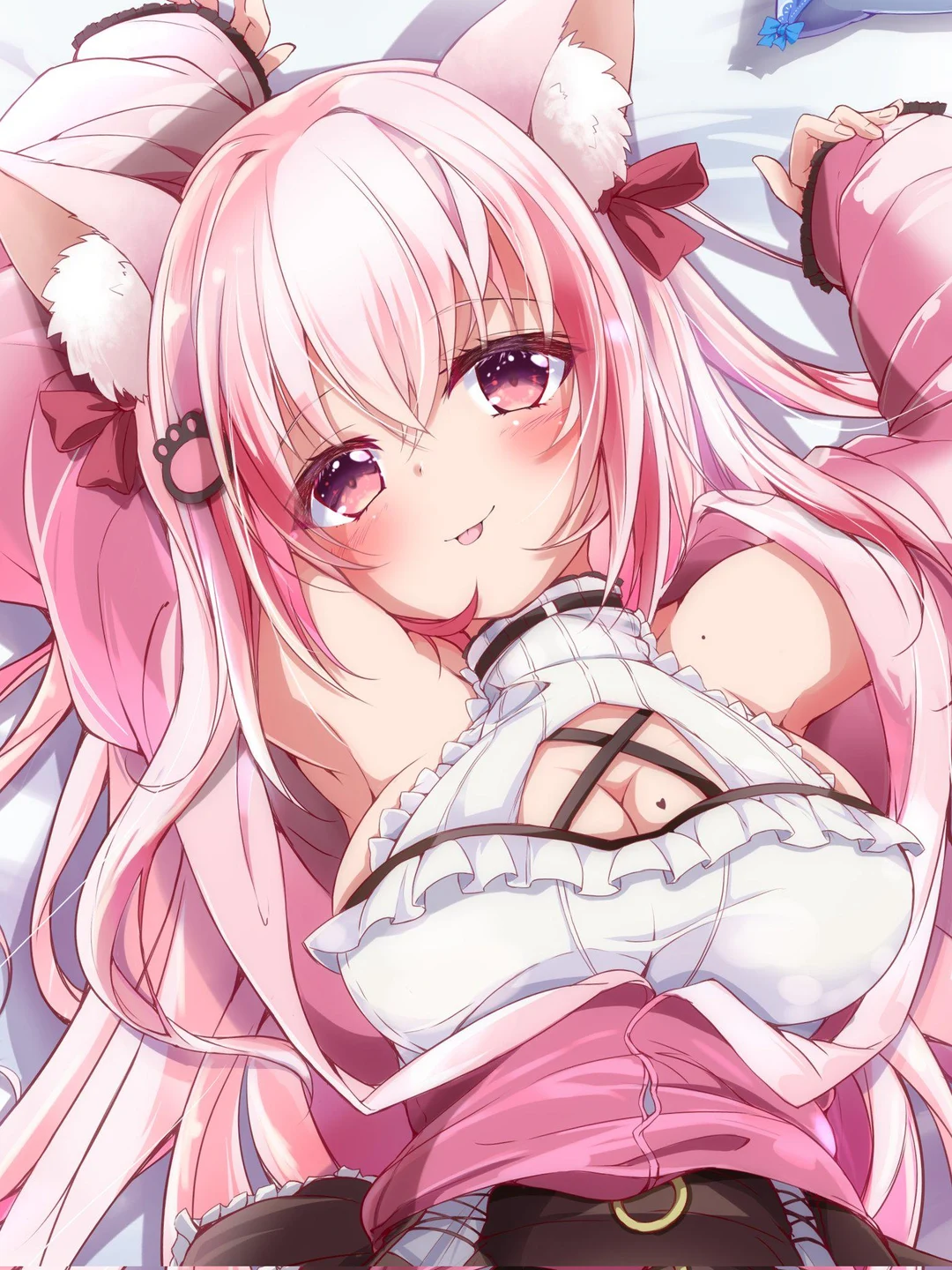 Ookami Kuon - Laying on a Futon - [Vtuber] | Scrolller