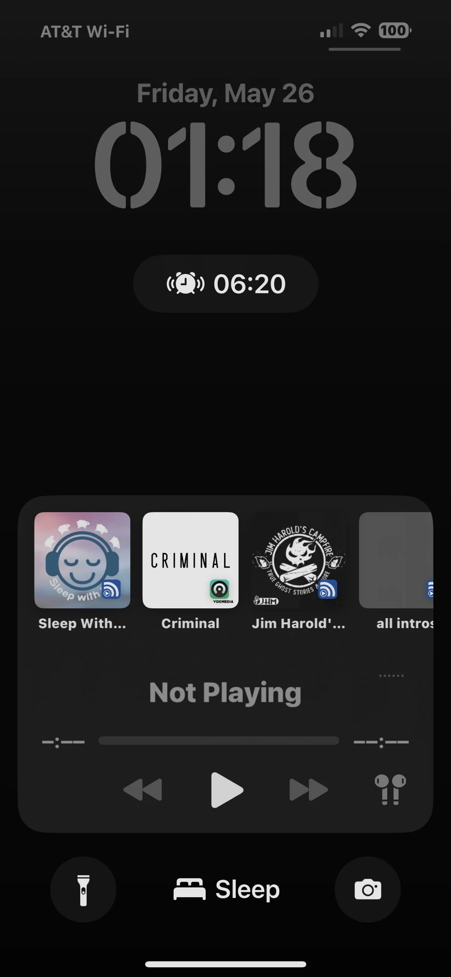 Does anyone know how/when this recently played display shows on the lockscreen? It’s so helpful ...