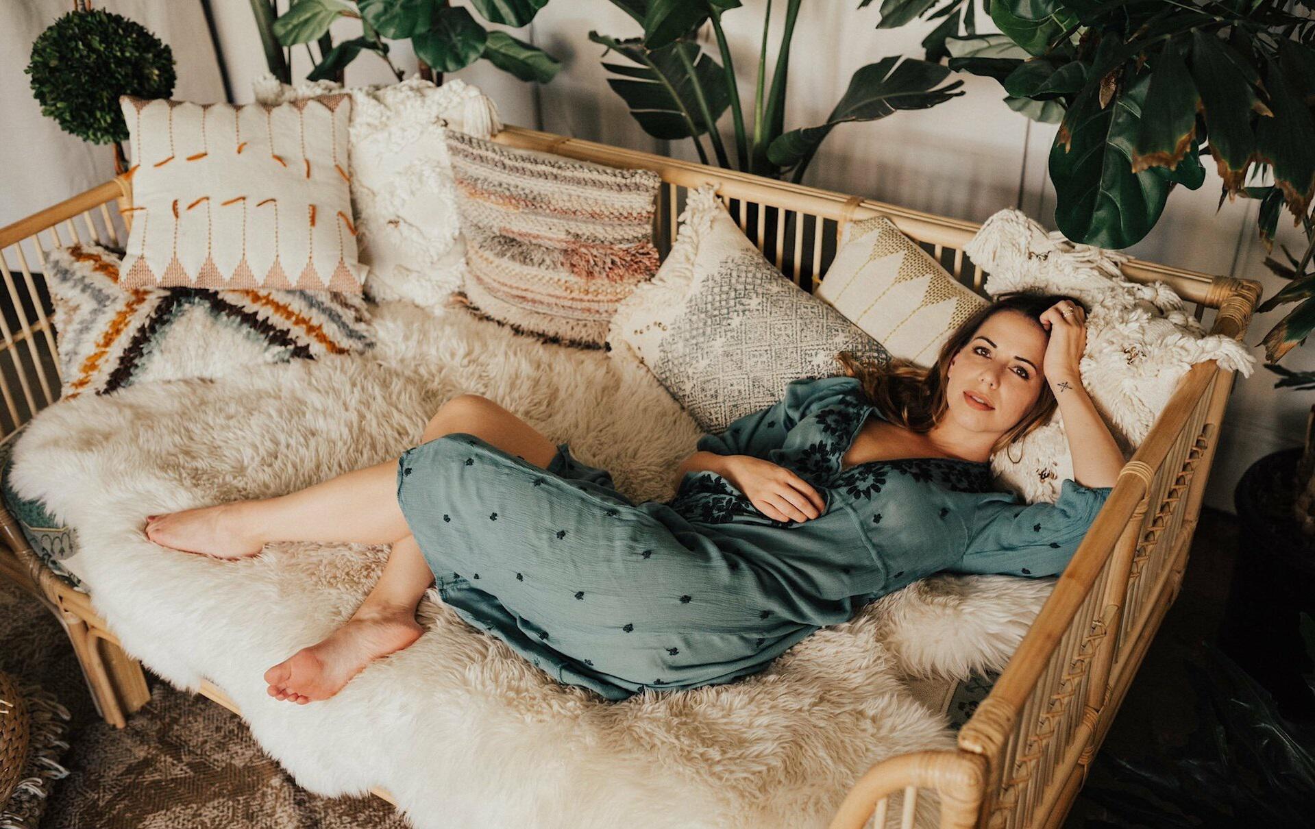 Laura Bailey | Scrolller