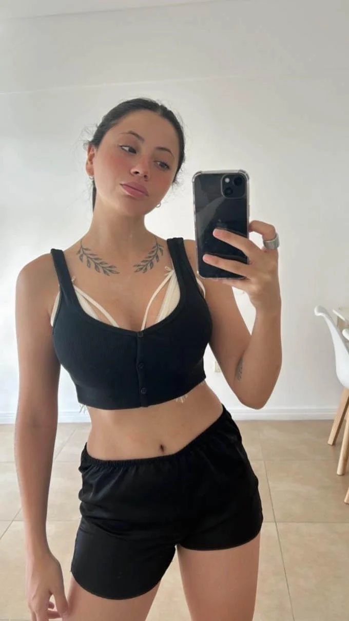 Would you give me a good grade?? | Scrolller