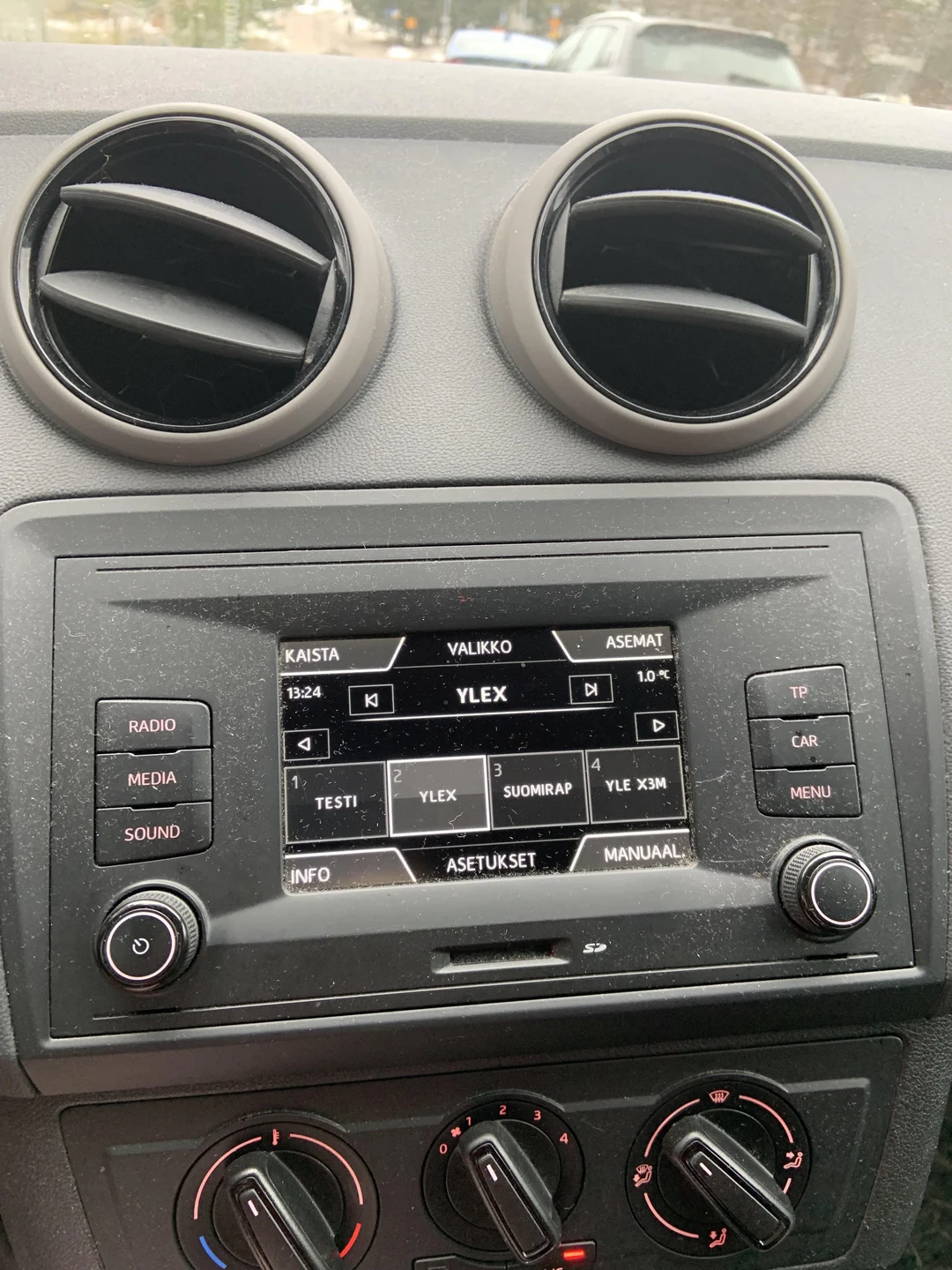 Headunit swap help please | Scrolller