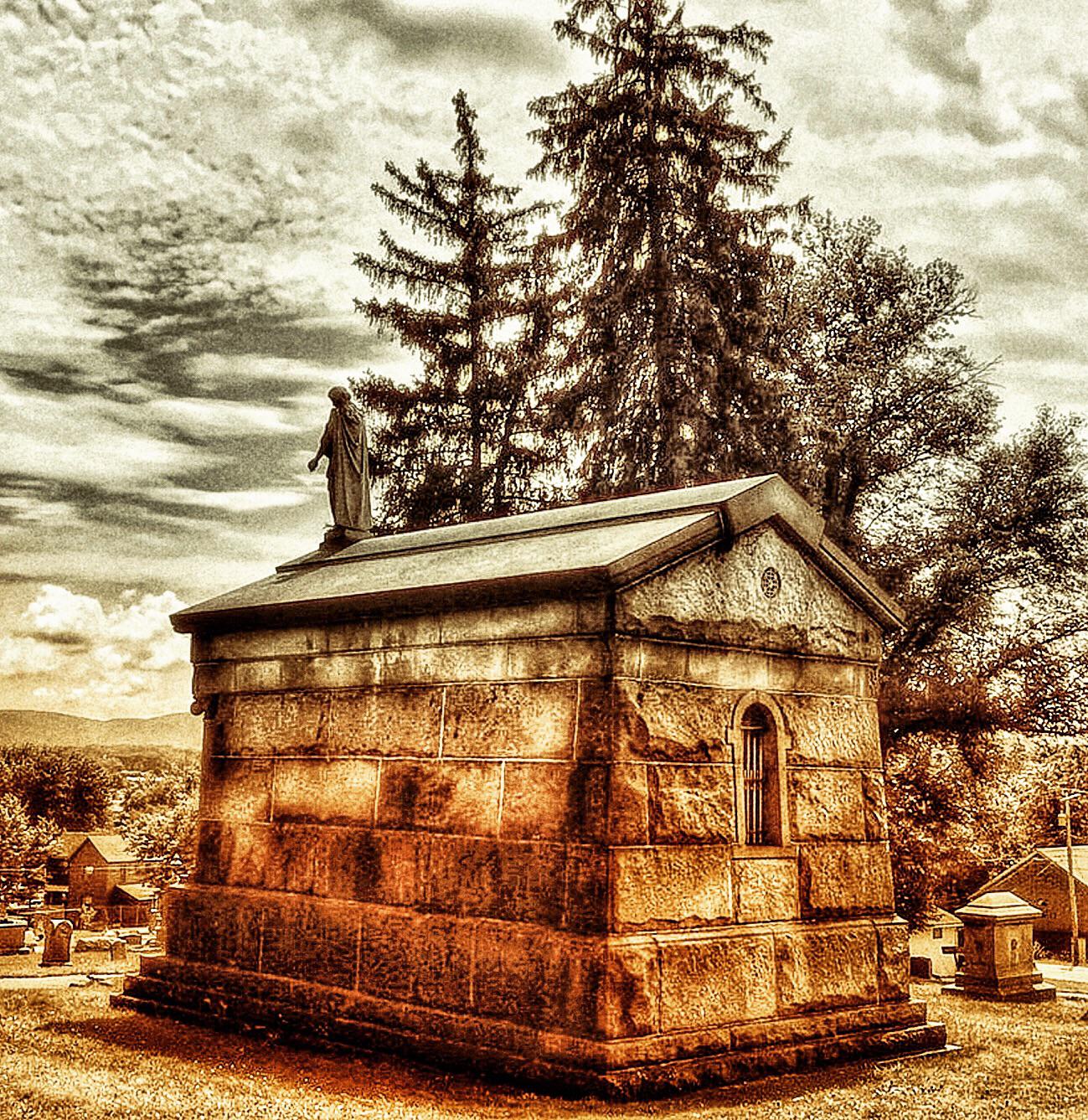 Moody Mausoleum, Scottdale, Pennsylvania | Scrolller