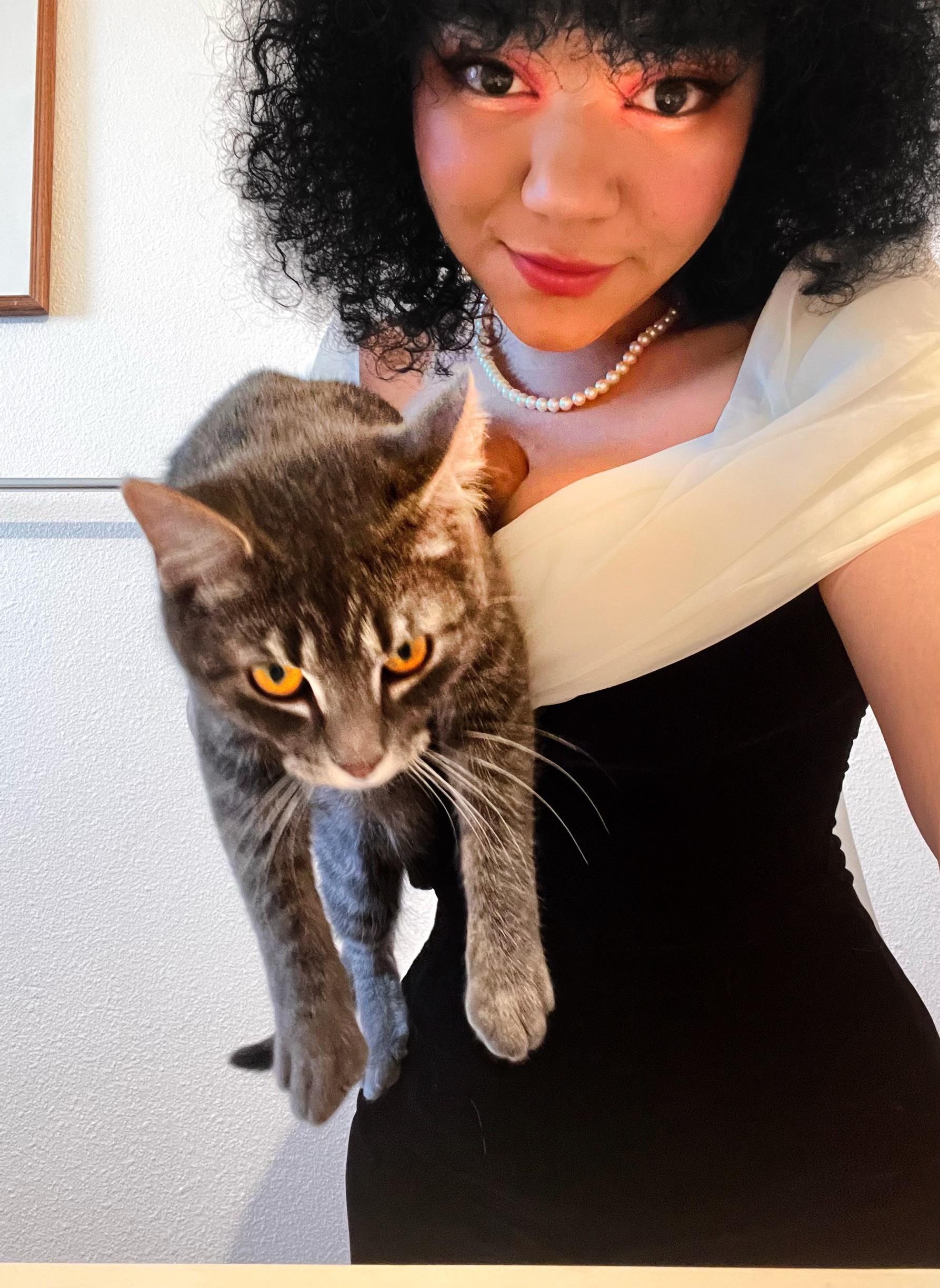 Me and my beautiful cat Lady Sansa ️ | Scrolller