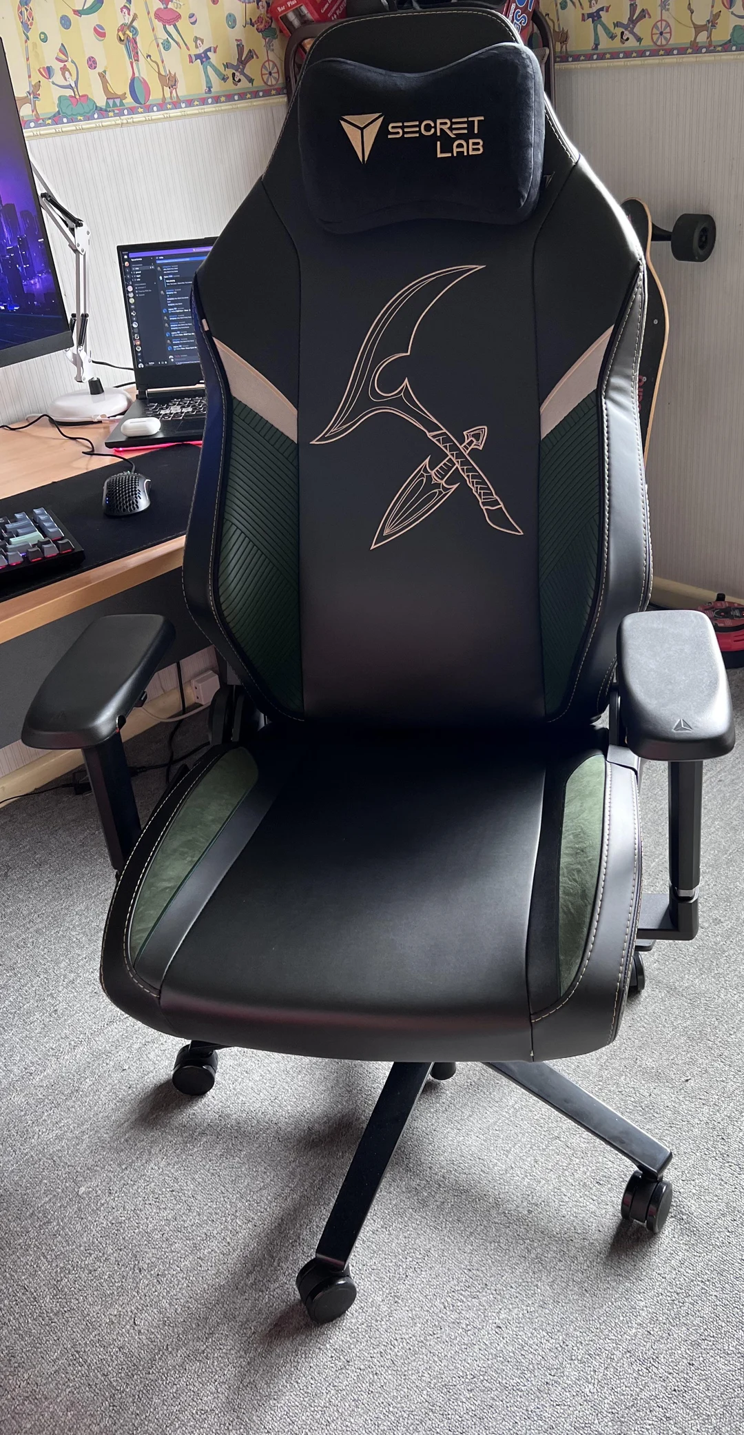 Finally got my #secretlab chair | Scrolller