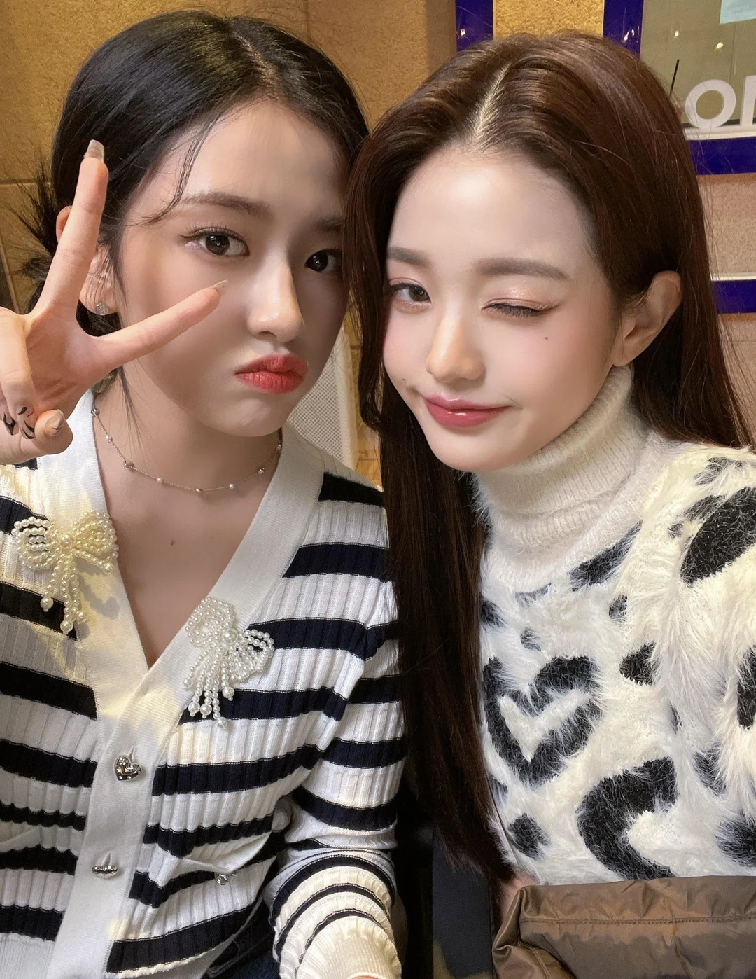 220901 IVE Twitter Update With Jang Wonyoung And Ahn Yujin | Scrolller