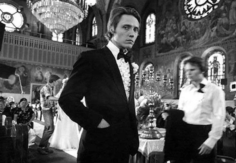 Christopher Walken on the set of The Deer Hunter - 1978 | Scrolller