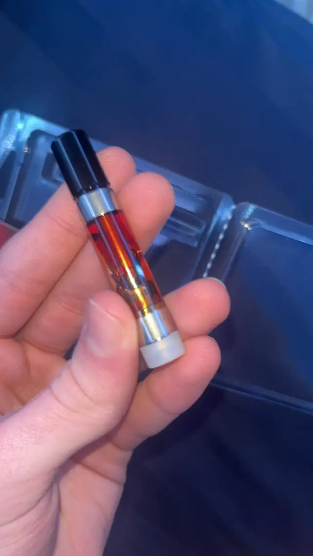 Is it normal for oil to be red like this? This is HHC btw | Scrolller