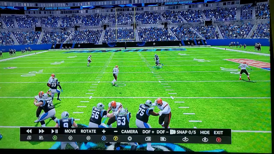 Happens in every NFL game... (M23) | Scrolller