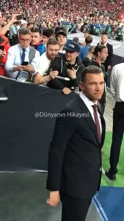 Dua Lipa UCL Final 2018 | Scrolller