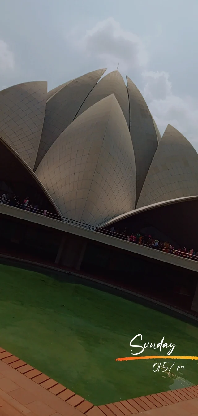 Lotus temple | Scrolller