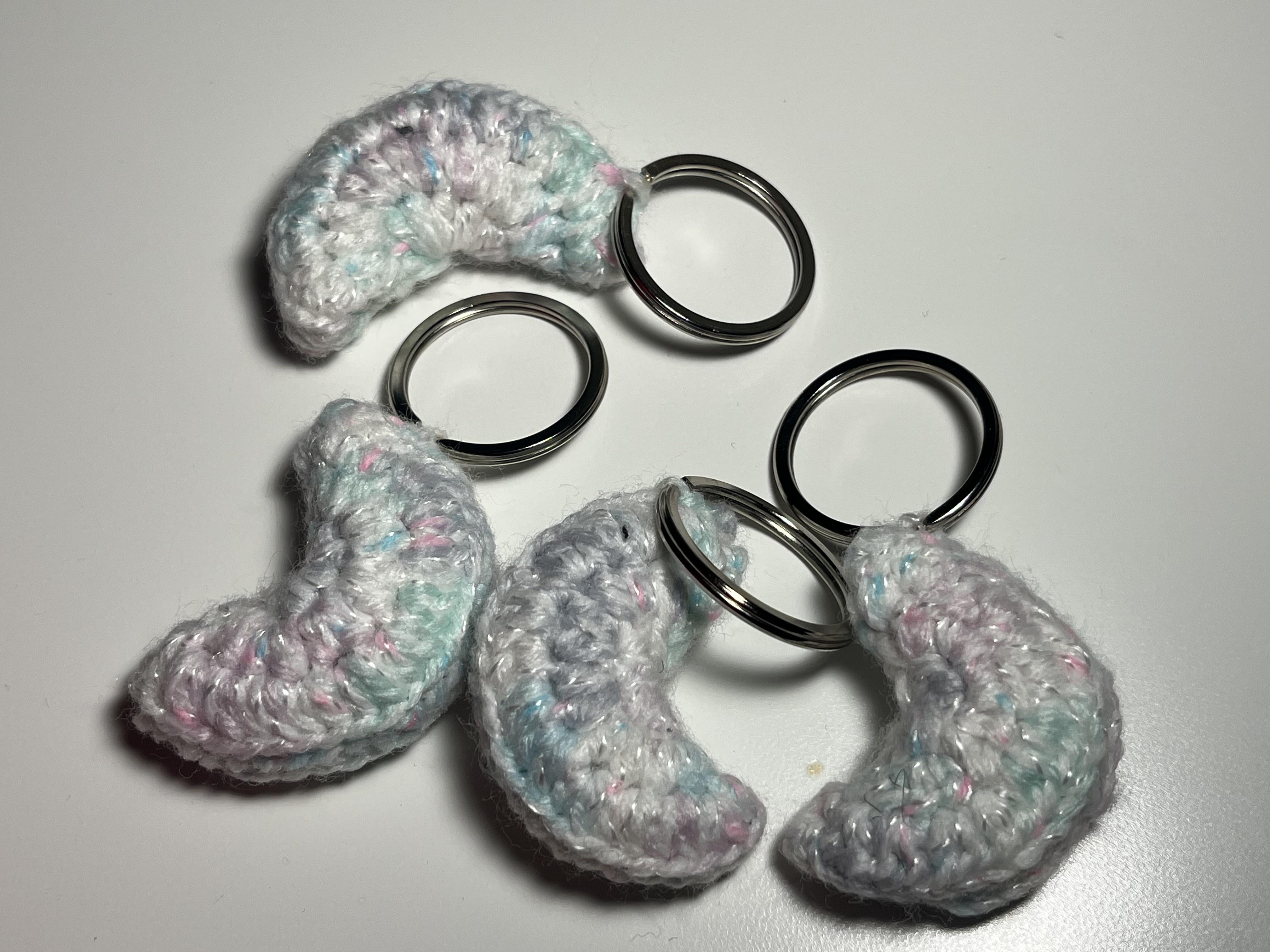Crochet pouches and moons | Scrolller
