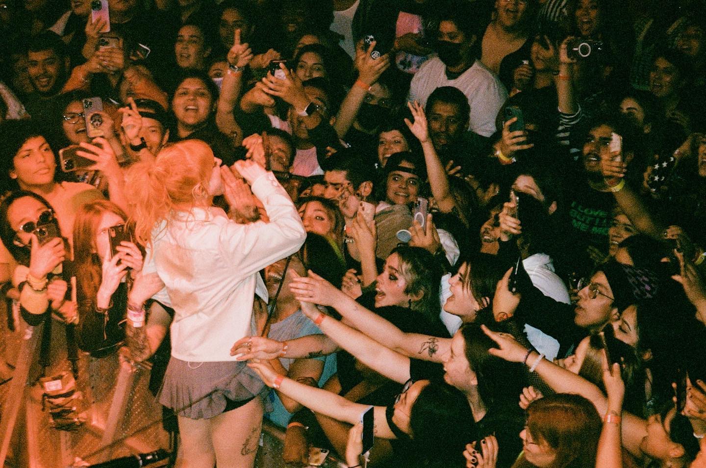 Hayley on stage | Scrolller