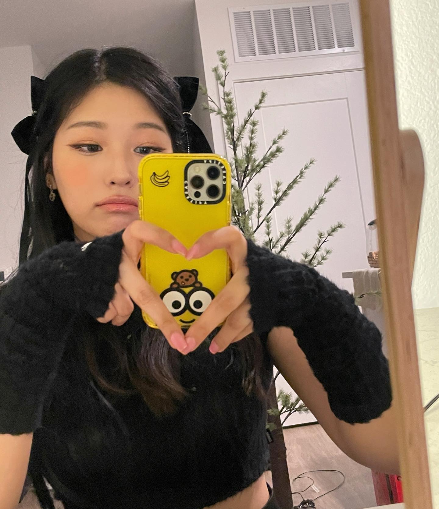 Hyoon 🐰 | Scrolller