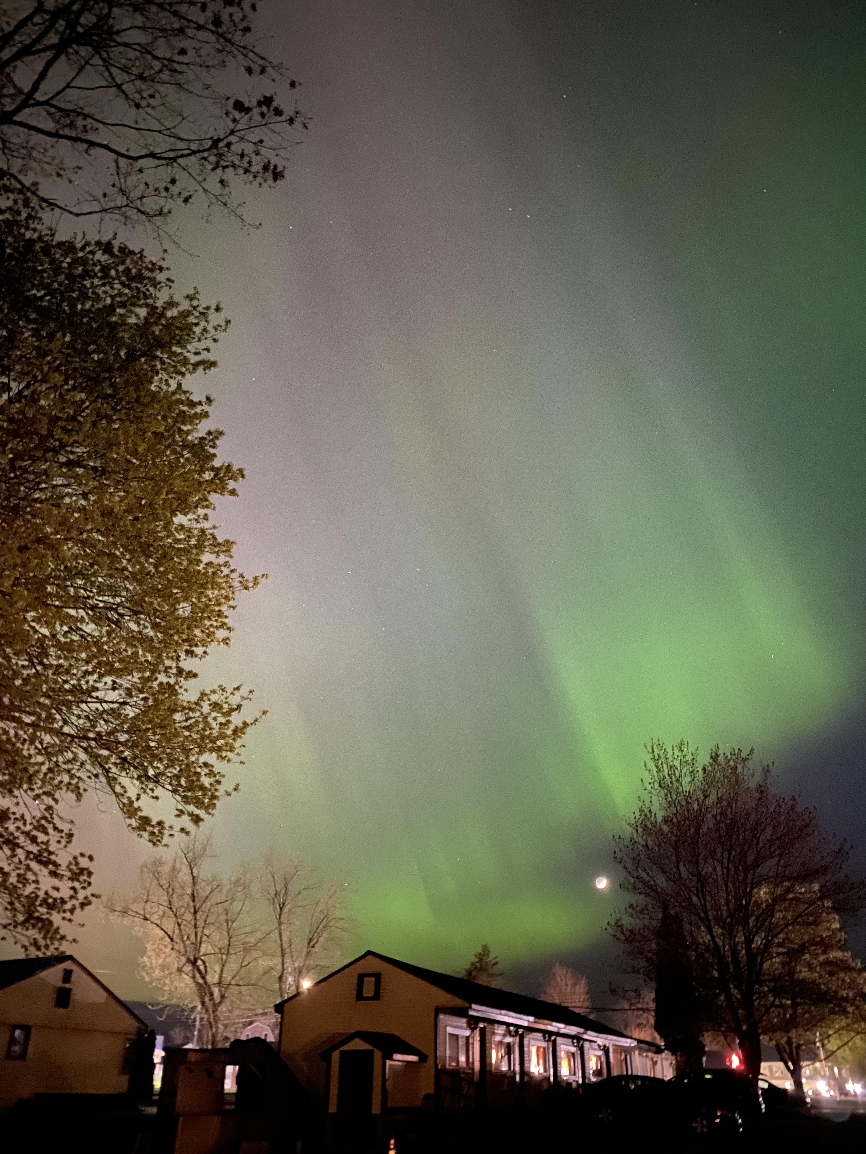 Aurora Borealis, southern Maine | Scrolller