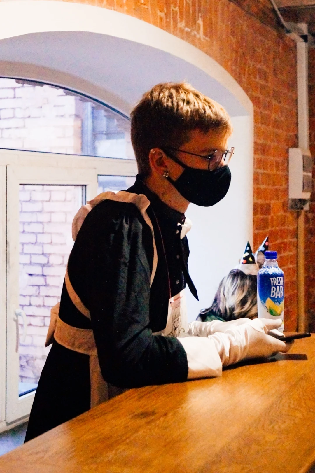 Does he look like a girl? (my first experience) | Scrolller