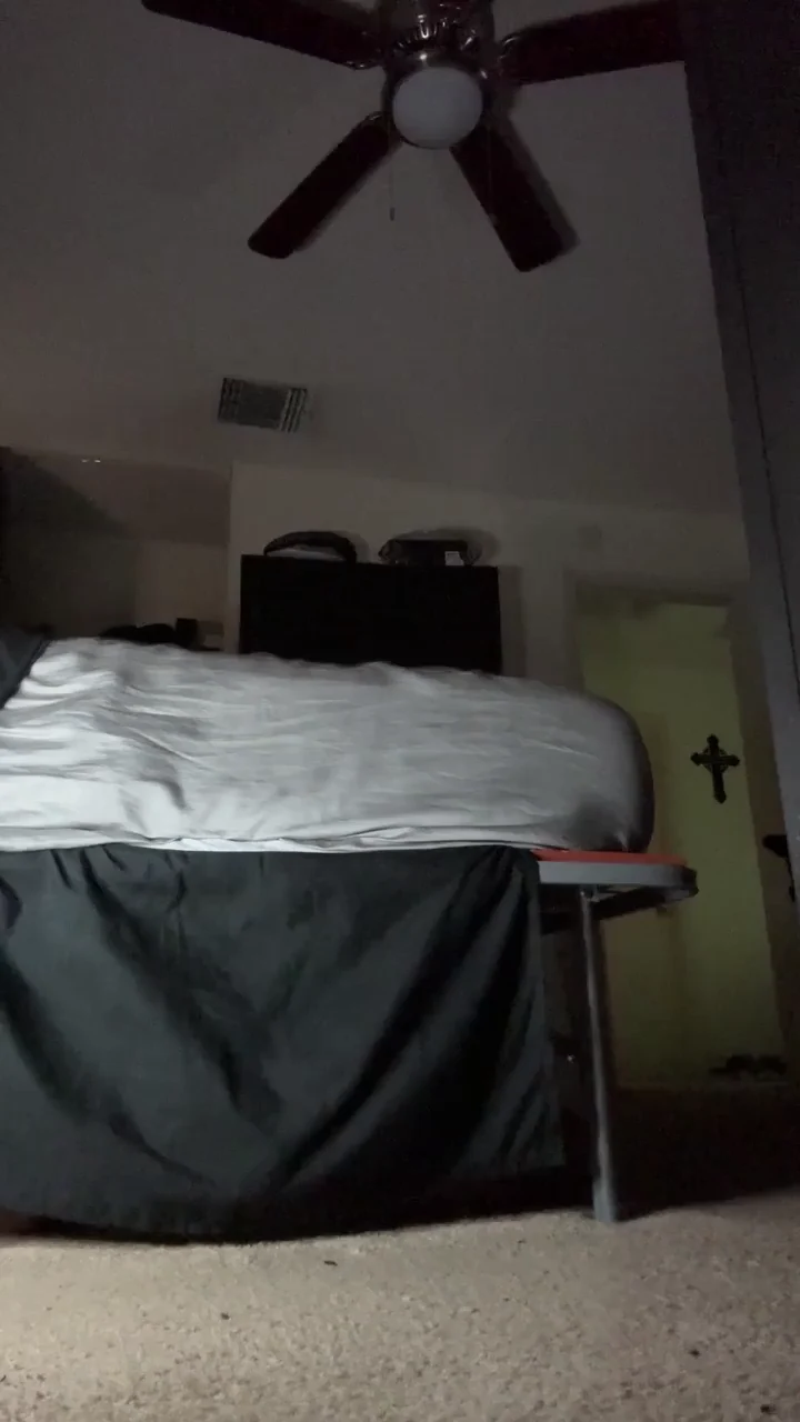 If I made a trapped in the closet | Scrolller