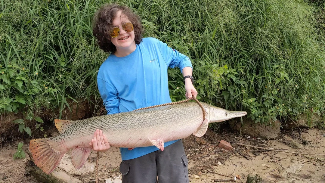 Another Gar caught and released from Buffalo Bayou! | Scrolller