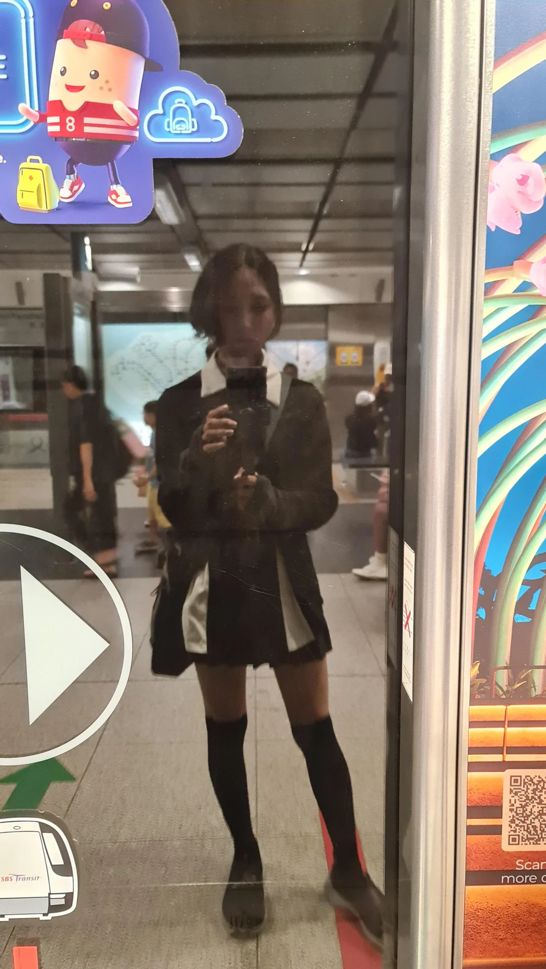 Taking a mirror selfie in public train platform😋🤳 ️ | Scrolller