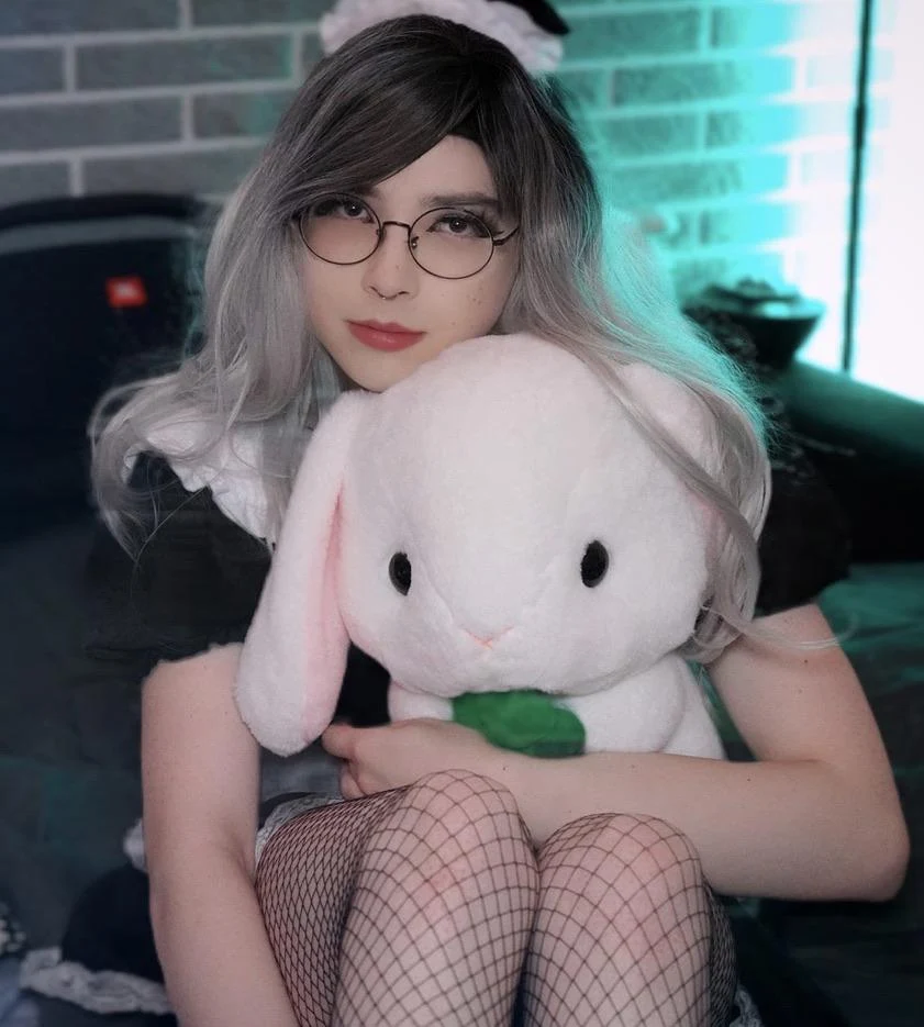 love cuddles | Scrolller