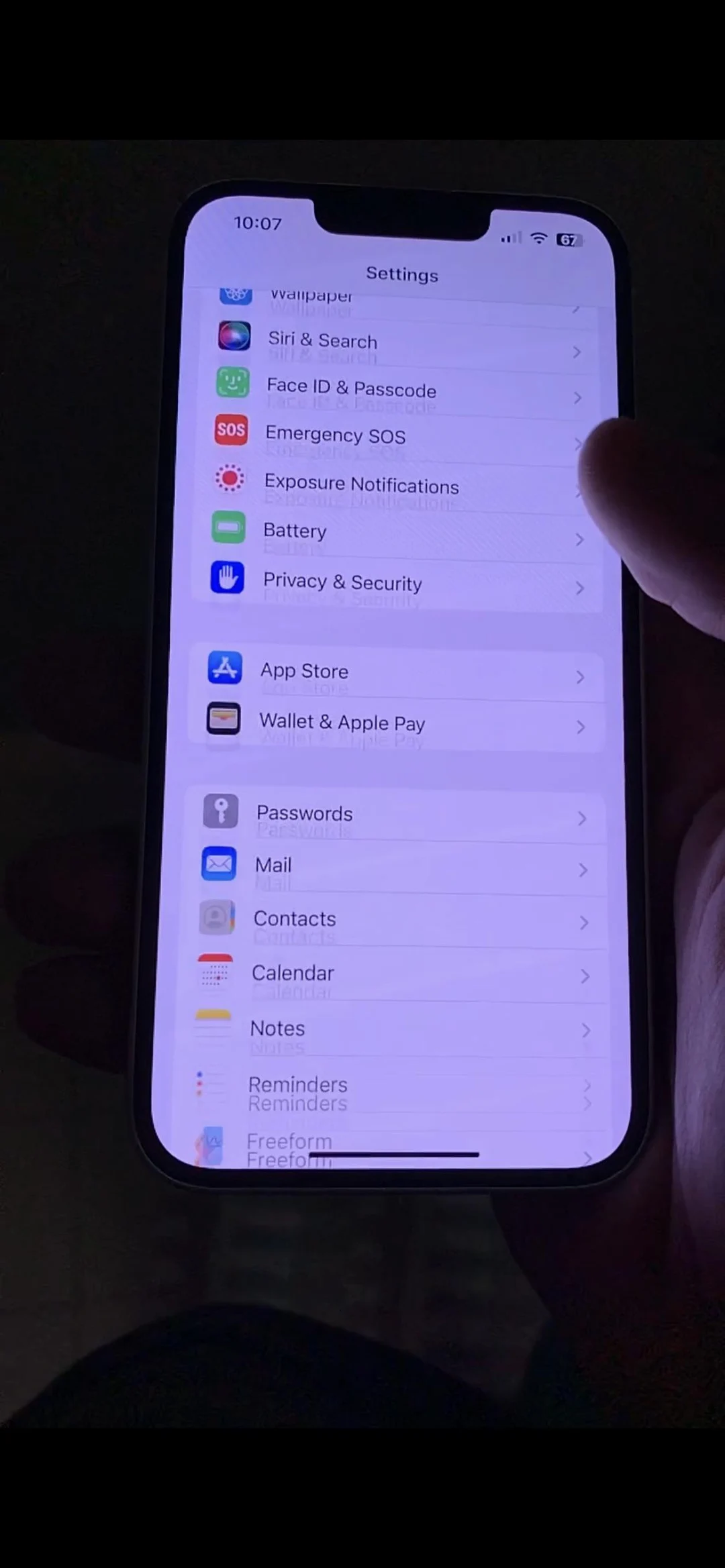 iPhone 13 Display Issue | Scrolller