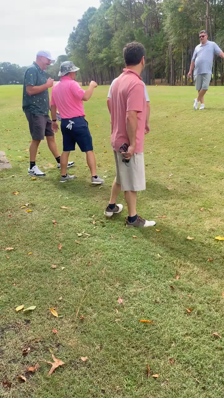 Watch out for them snakes | Scrolller