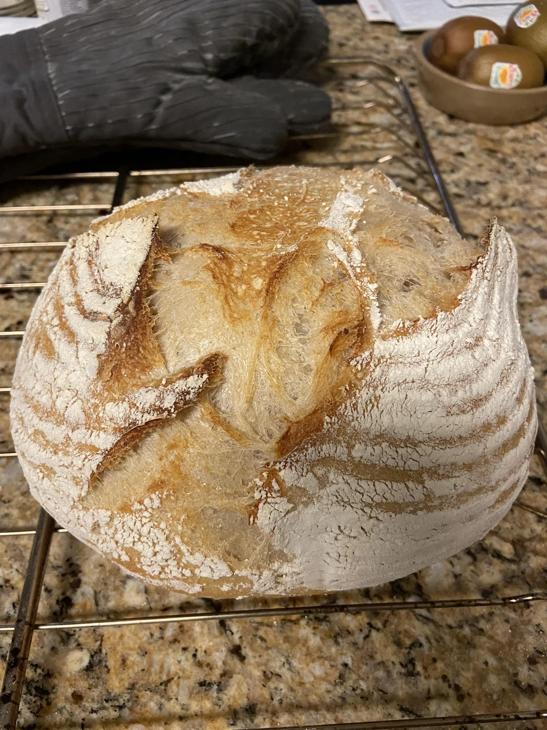 Made a loaf I’m quite proud of using my new Dutch oven. | Scrolller