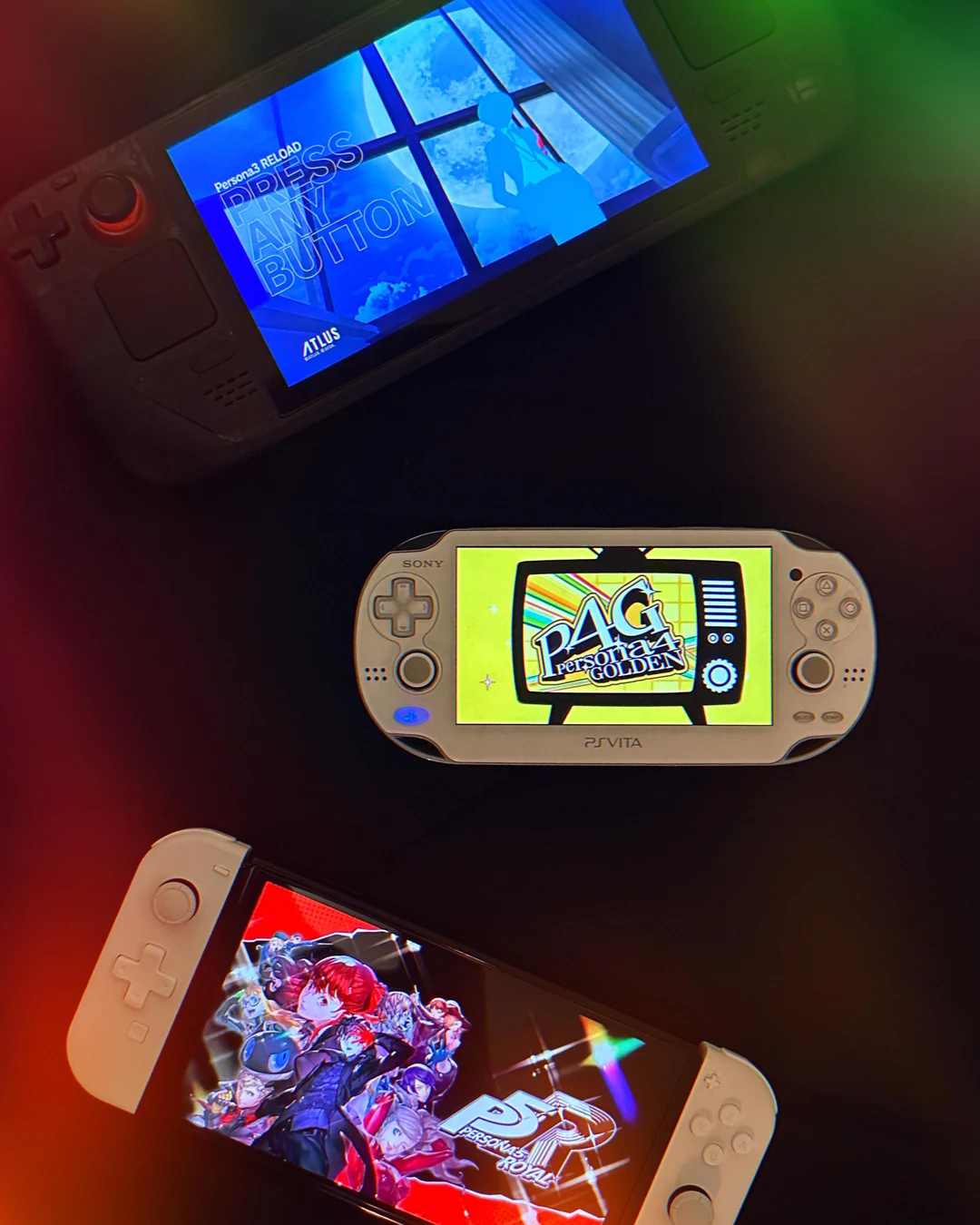Persona + OLED = 😍 | Scrolller