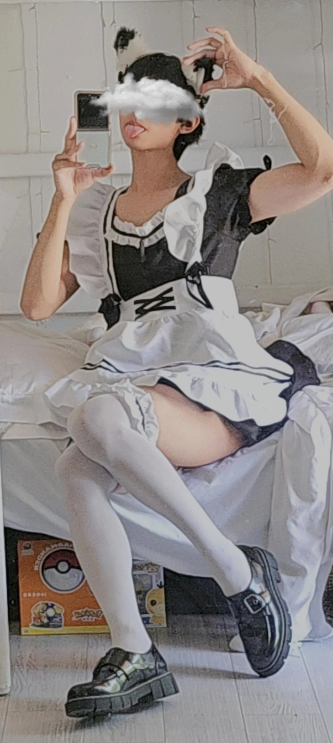 Tried my maid uniform | Scrolller