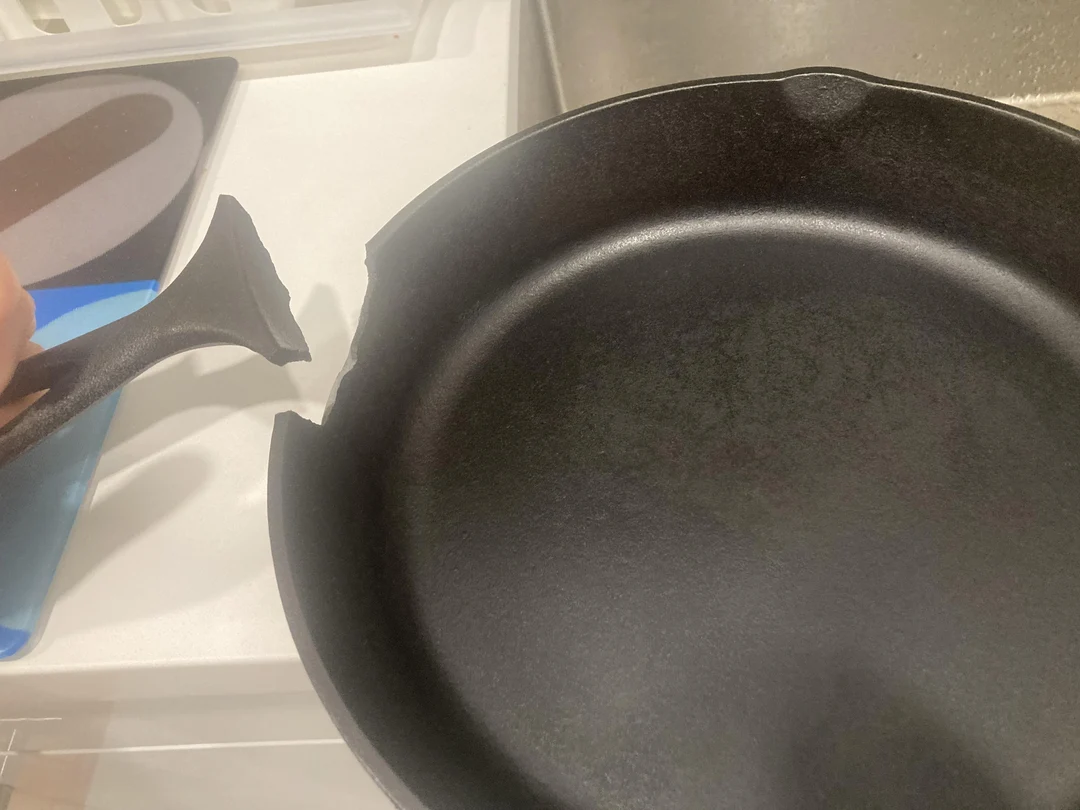 Is it possible to fix my beloved pan? | Scrolller